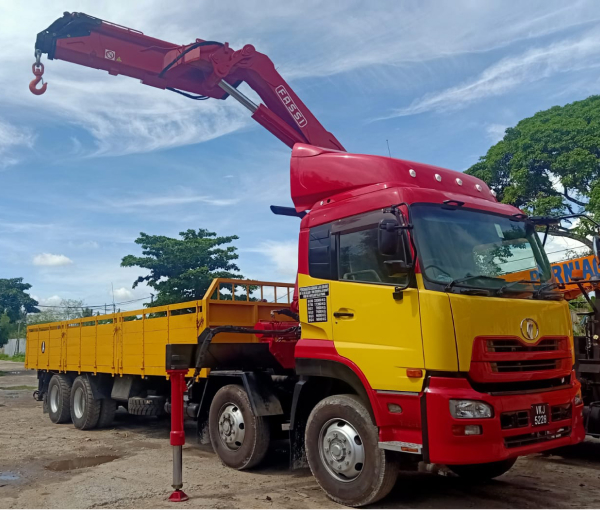 Lorry Crane – Pengangkutan Semarak Jaya Sdn Bhd